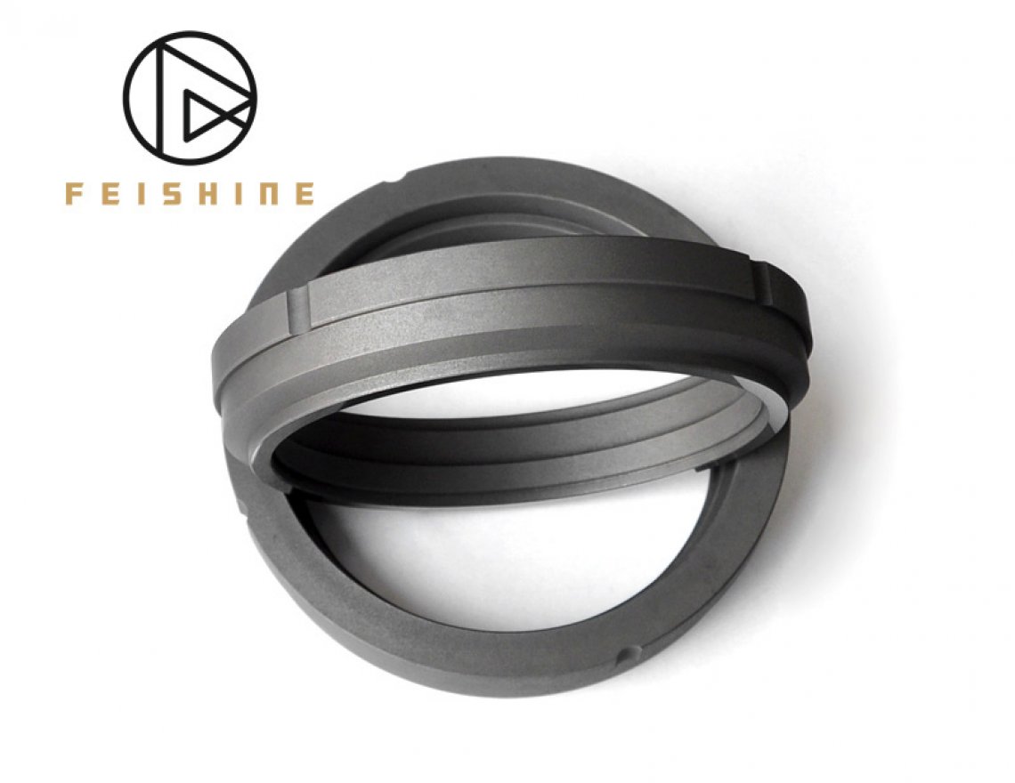 Graphite Ring
